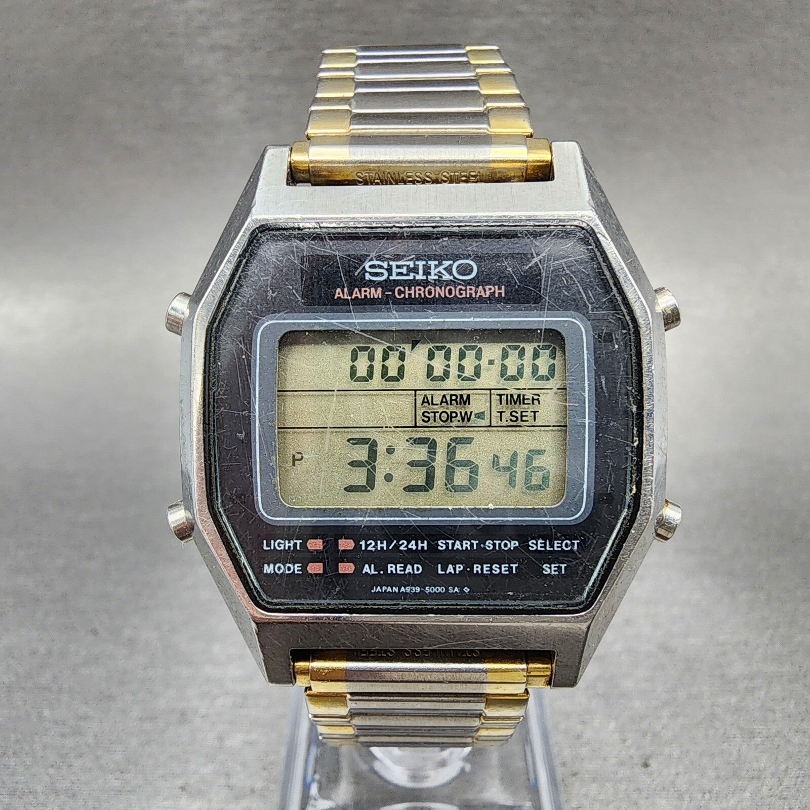 Seiko Digital Watch Men 34mm Black Dial Two Tone A939-5009 New Battery ...
